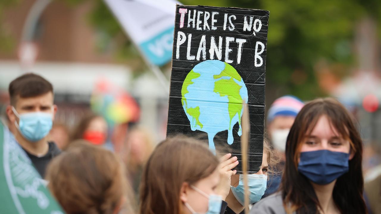 NANO vom 23. September 2022: Wie radikal darf Klimaschutz sein? - 3sat-Mediathek