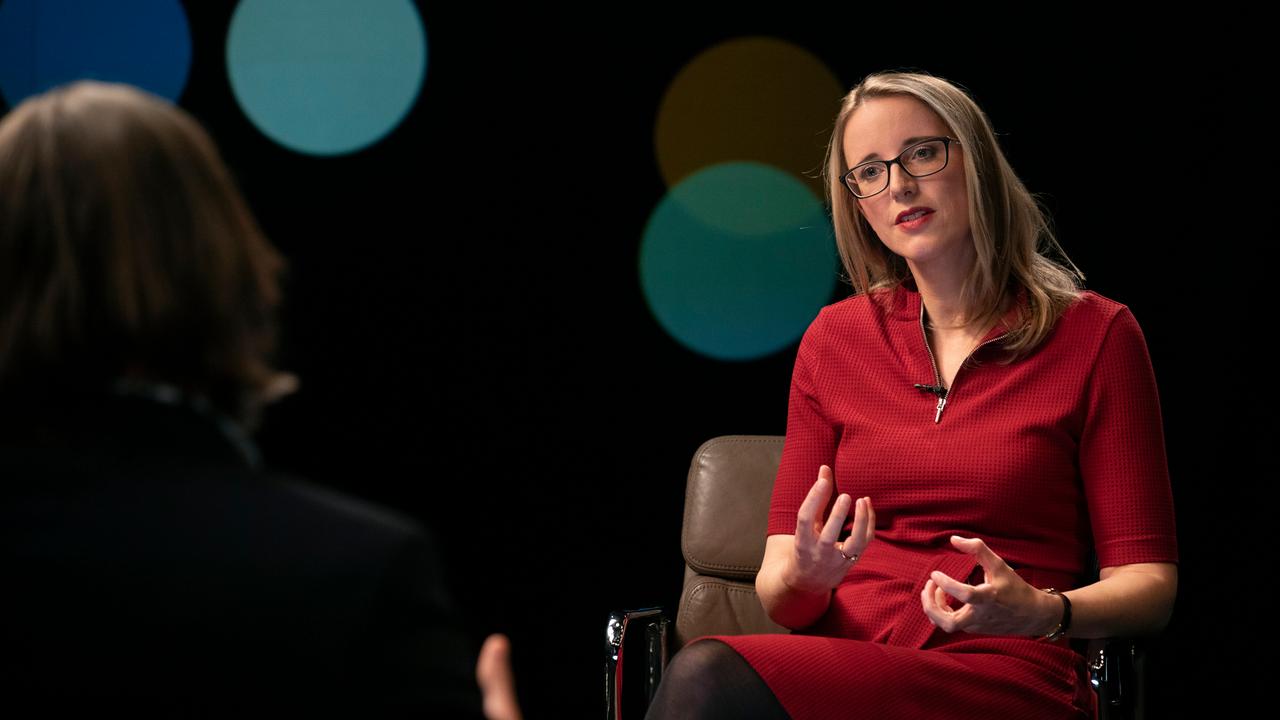 Richard David Precht im Gespräch mit Alena Buyx, Vorsitzende Deutscher ...