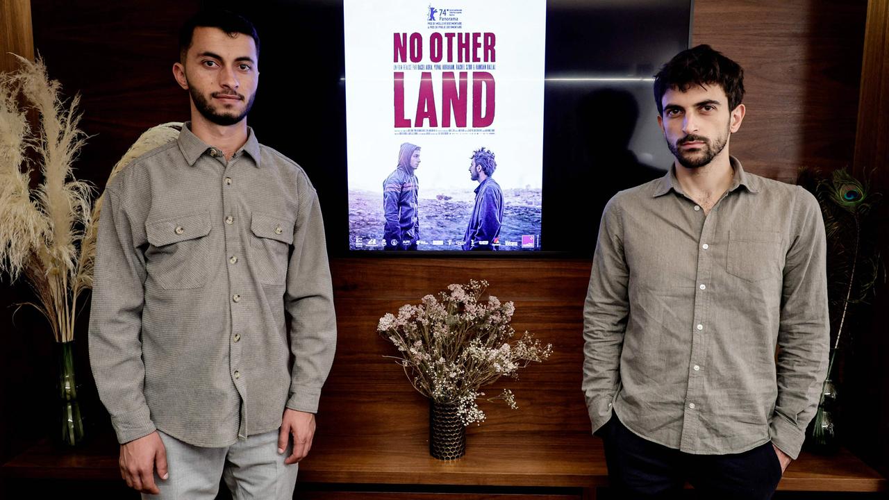 "No Other Land": Interview Basel Adra/Yuval Abraham (engl.) - 3sat ...