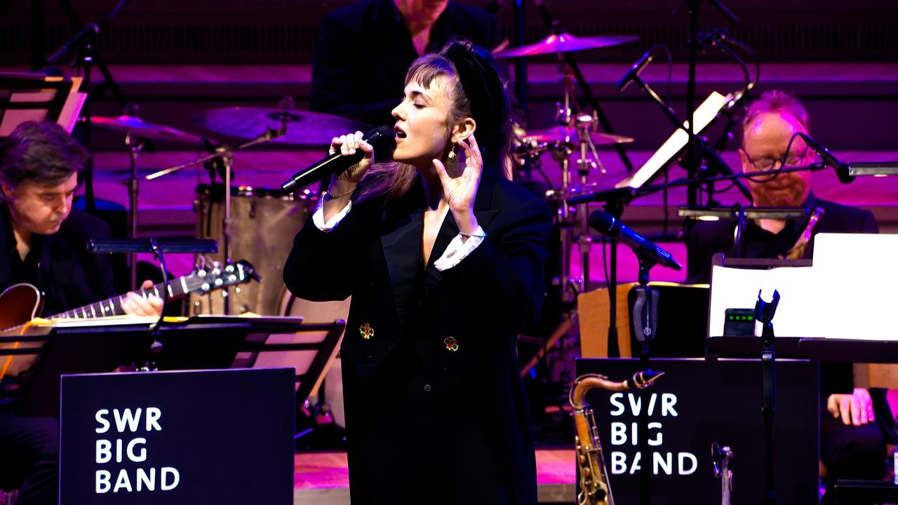 Bird Lives! Die SWR Big Band in der Berliner Philharmonie - 3sat-Mediathek
