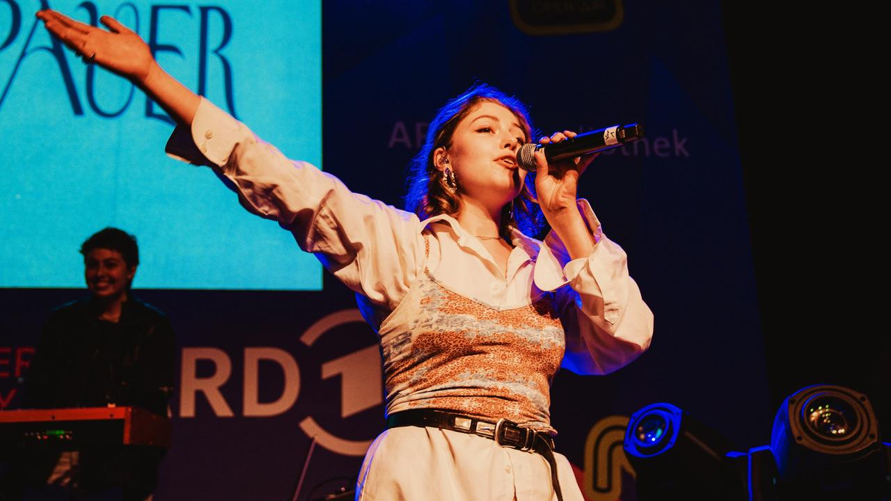 PULS Open Air 2024: Katha Pauer - 3sat-Mediathek